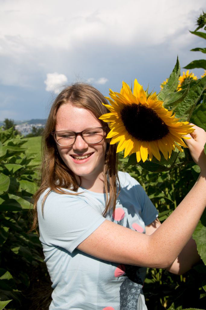 Julie_Gallagher_Sunflowers-43 - In Good Company